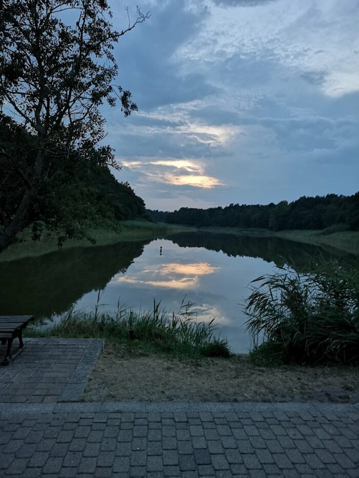 Prerowstrom am Abend - Klassenfahrt an die Ostsee